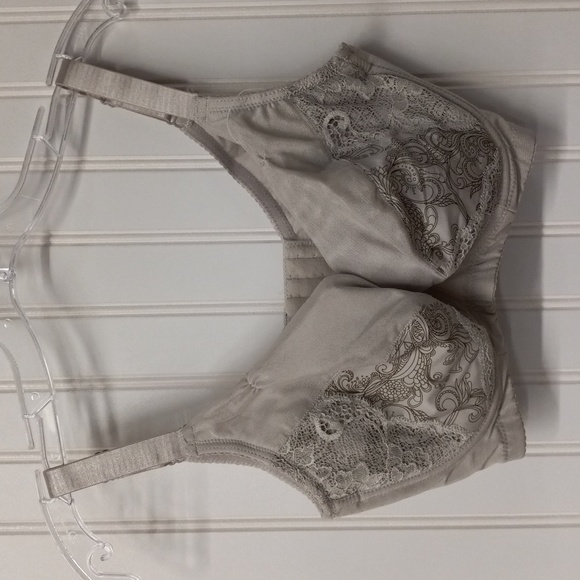 leutus | Intimates & Sleepwear | Leutus Womens Push Up Bra Size 36b ...